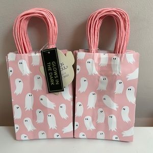 goblin and ghoul | Party Supplies | 26 Treat Bags Pink With Ghosts ...